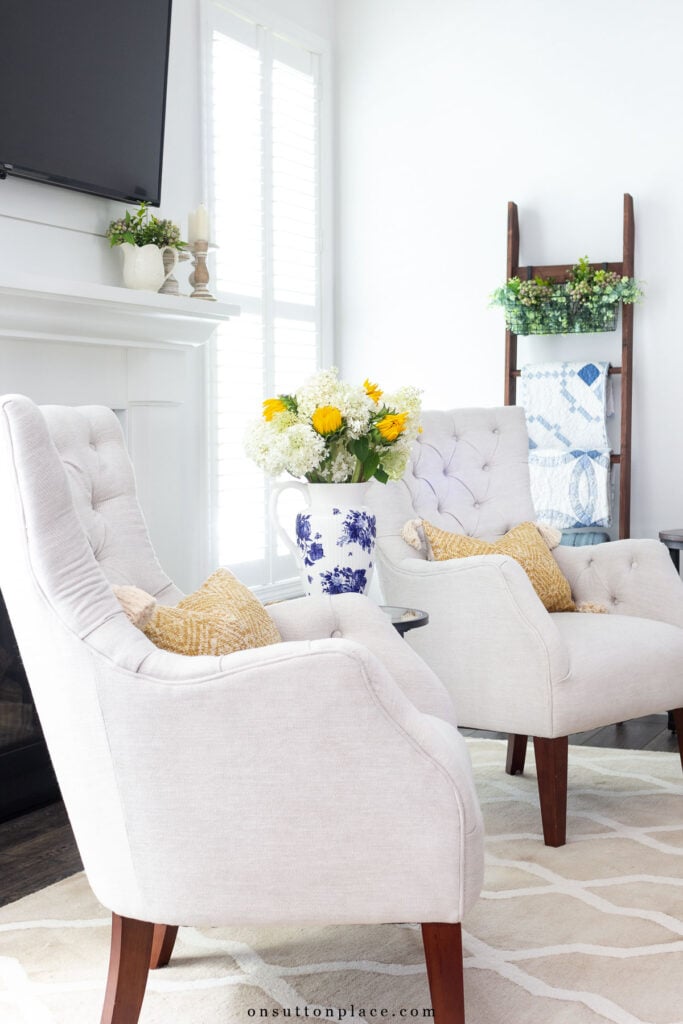 5 Easy Tips for Decorating With Accent Chairs - On Sutton Place