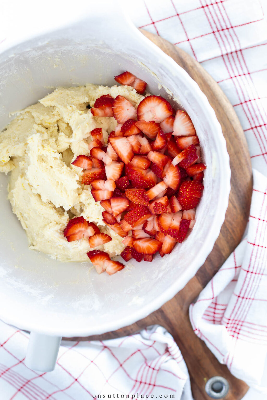 Easy Fresh Strawberry Bars Recipe - On Sutton Place